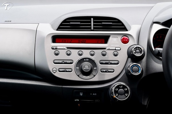 HONDA JAZZ, 1.5 i-VTEC SV - TaladROD.com